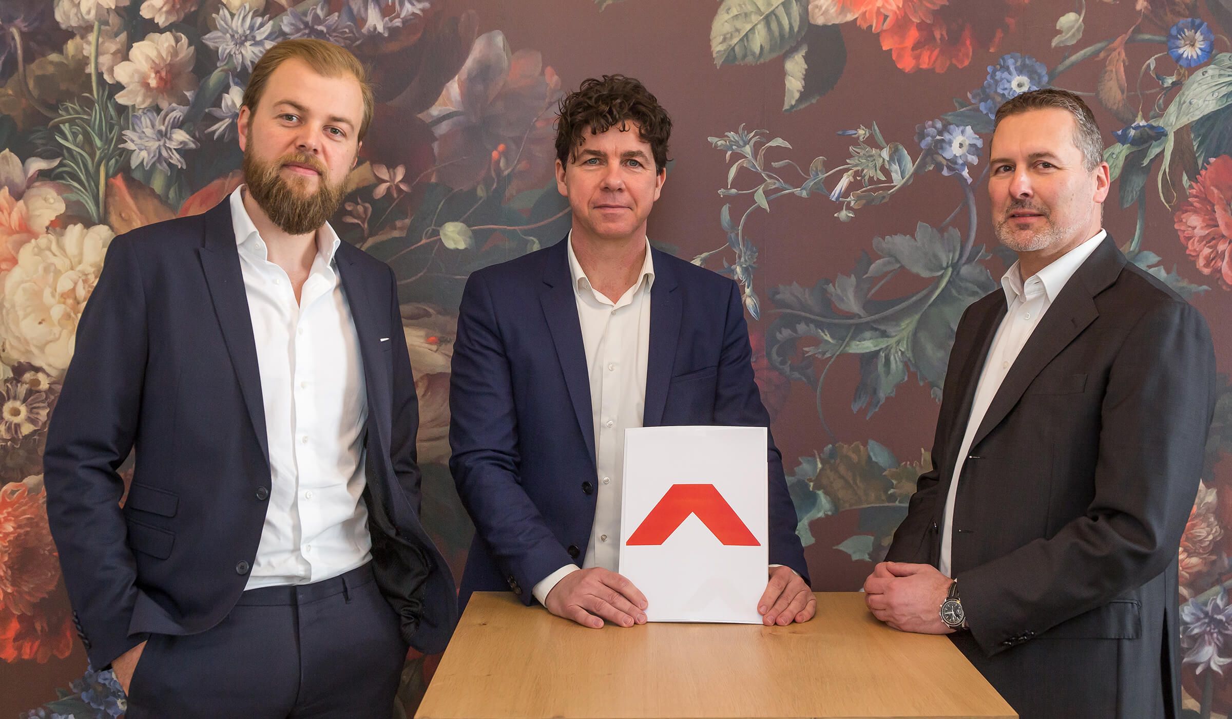 René Mähr und Klemens Riegler-Picker (Geschäftsführung wîse up) und Florian Slezak (Cloud Region ...