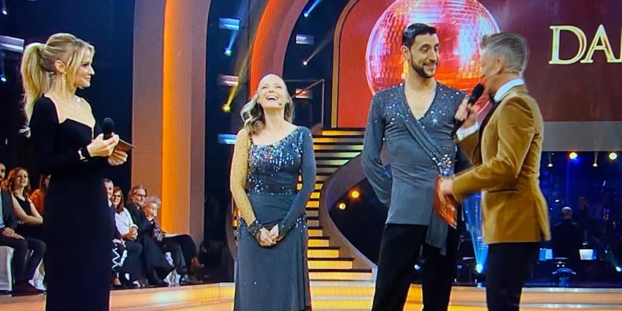 Szene – "Ja, ich möchte" – Antrag live auf ORF-Bühne | Heute.at