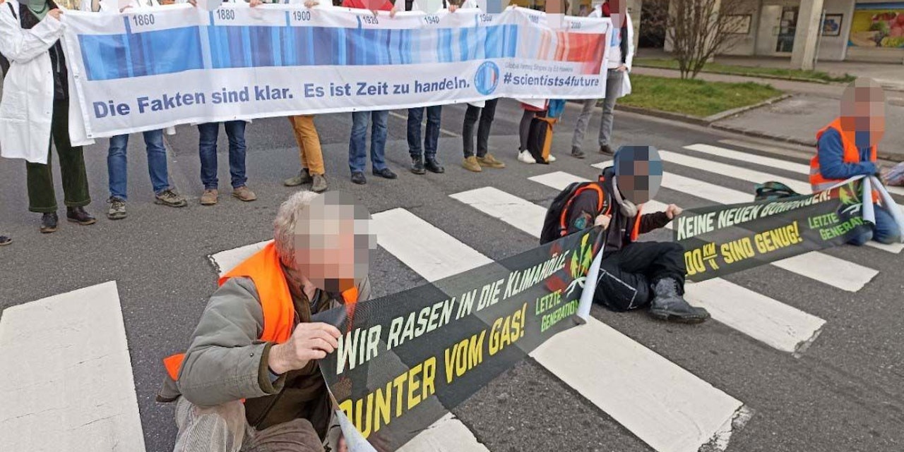 Oberösterreich – Klimakleber aus Deutschland blockierten ...