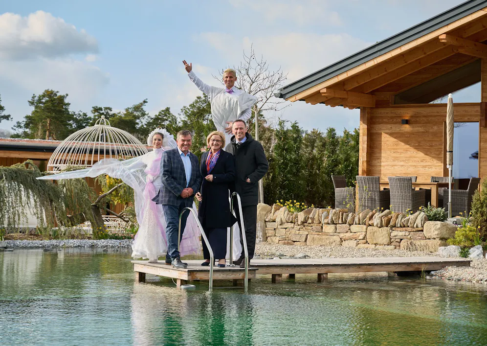 Niederösterreich – Urlaub am Gartensee - Kittenberger Chalets eröffnet ...