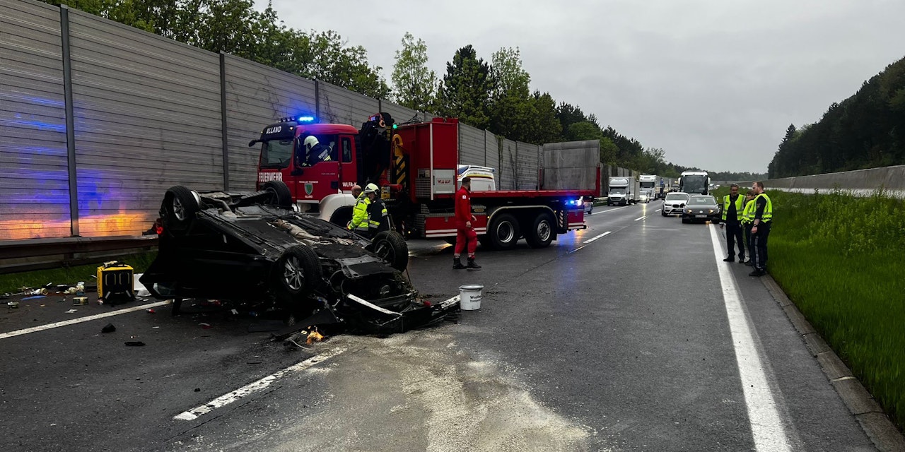 Unfall auf A21 | Heute.at