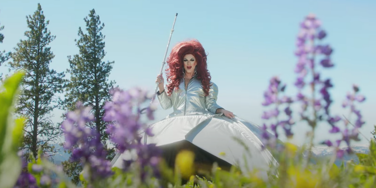 Multimedia – Riesen-Hype um die Klima-Dragqueen Pattie Gonia | Heute.at