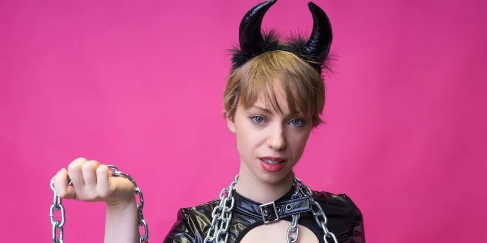 BDSM-Geständnis: Vegane Raffaela lässt sich peitschen | Heute.at