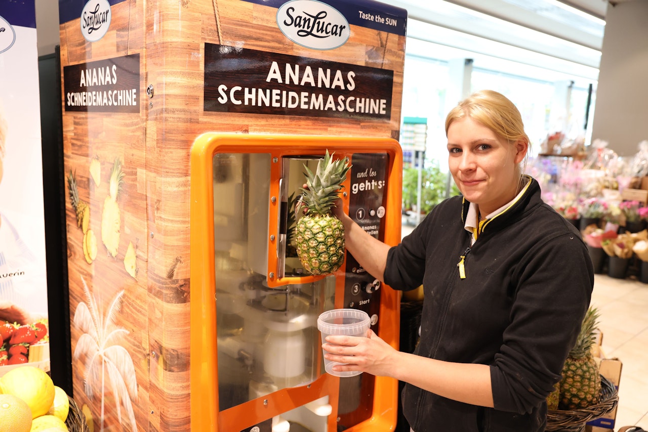 Automat übernimmt nerviges Ananas schneiden für Kunden – Wien | Heute.at