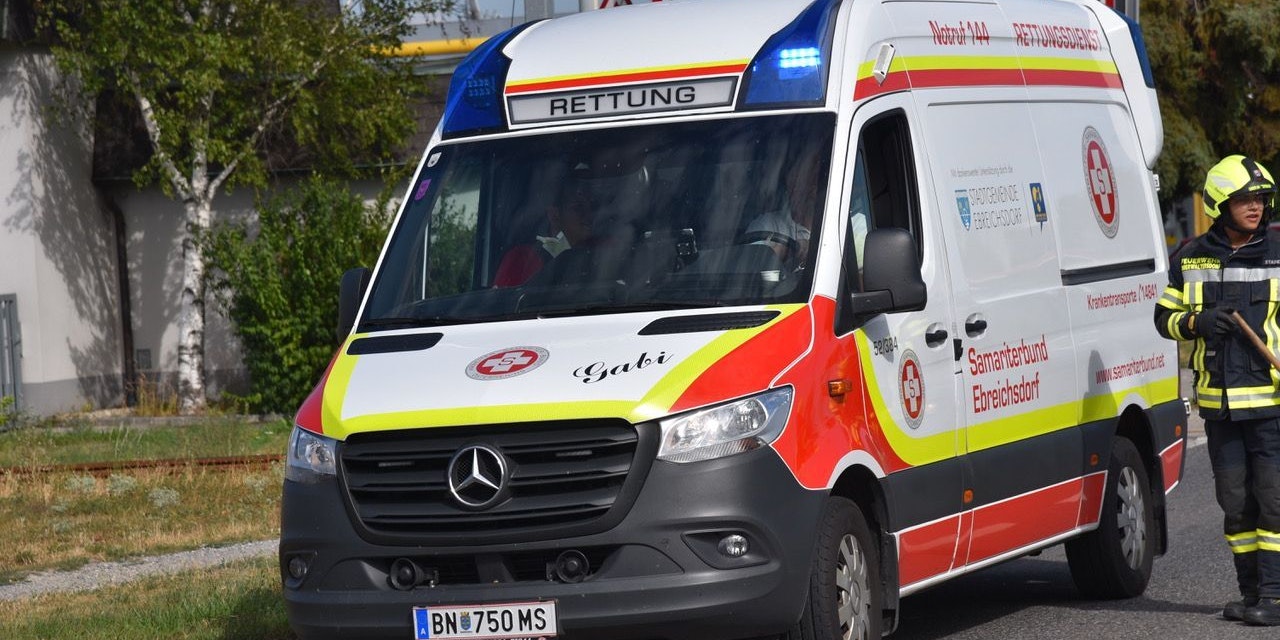Niederösterreich – 4 Verletzte! Rettung verunglückt am Weg zu Unfall ...