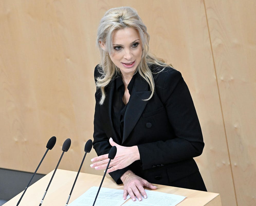 Philippa zieht Schlussstrich – Strache fliegt aus Nationalrat | Heute.at