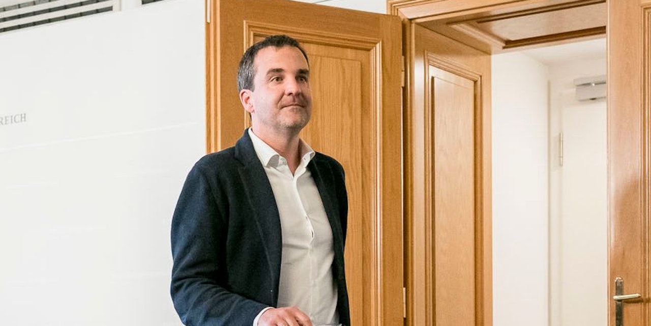 Wien – "Präpotent": Falter-Klenk muss jetzt um Gnade twittern | Heute.at