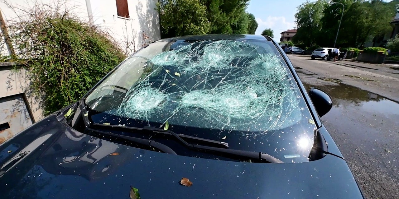 Welt – Riesenhagel verwüstet beliebte Urlaubsregion in Italien | Heute.at