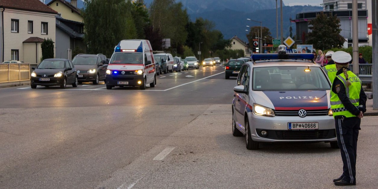 Kärnten – Vater und Sohn bei Motorrad-Unfall schwer verletzt | Heute.at