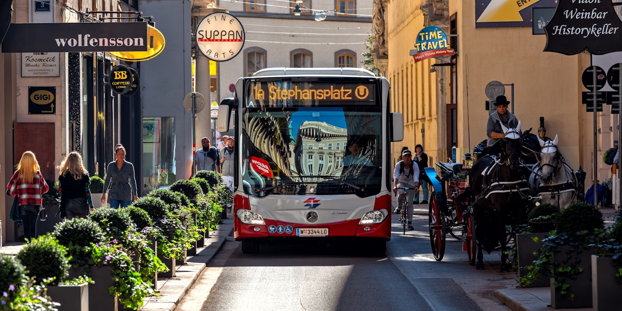 Wien – 2,38 Promille! Mann bedroht Busfahrer mit dem Umbringen | Heute.at