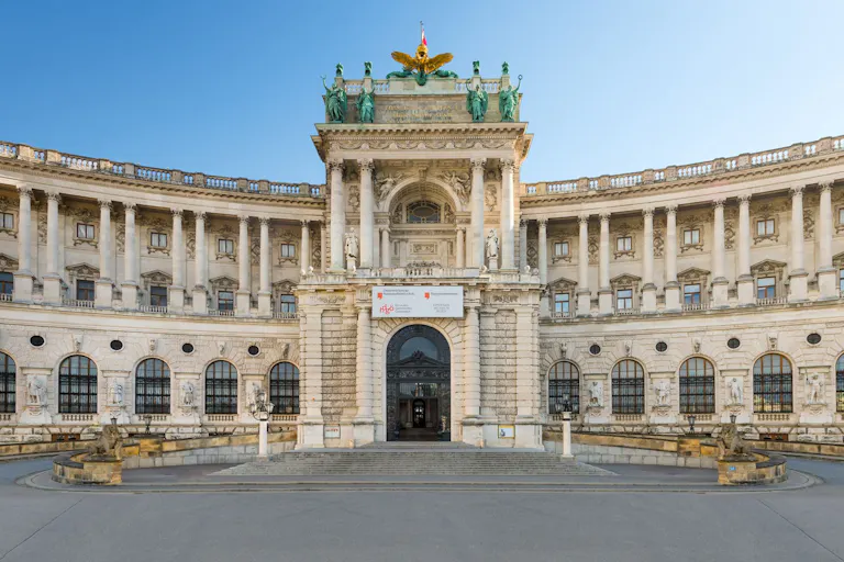 Wien – "Aktueller Anlass" – Sonderführungen zu "Hitler-Balkon" | Heute.at