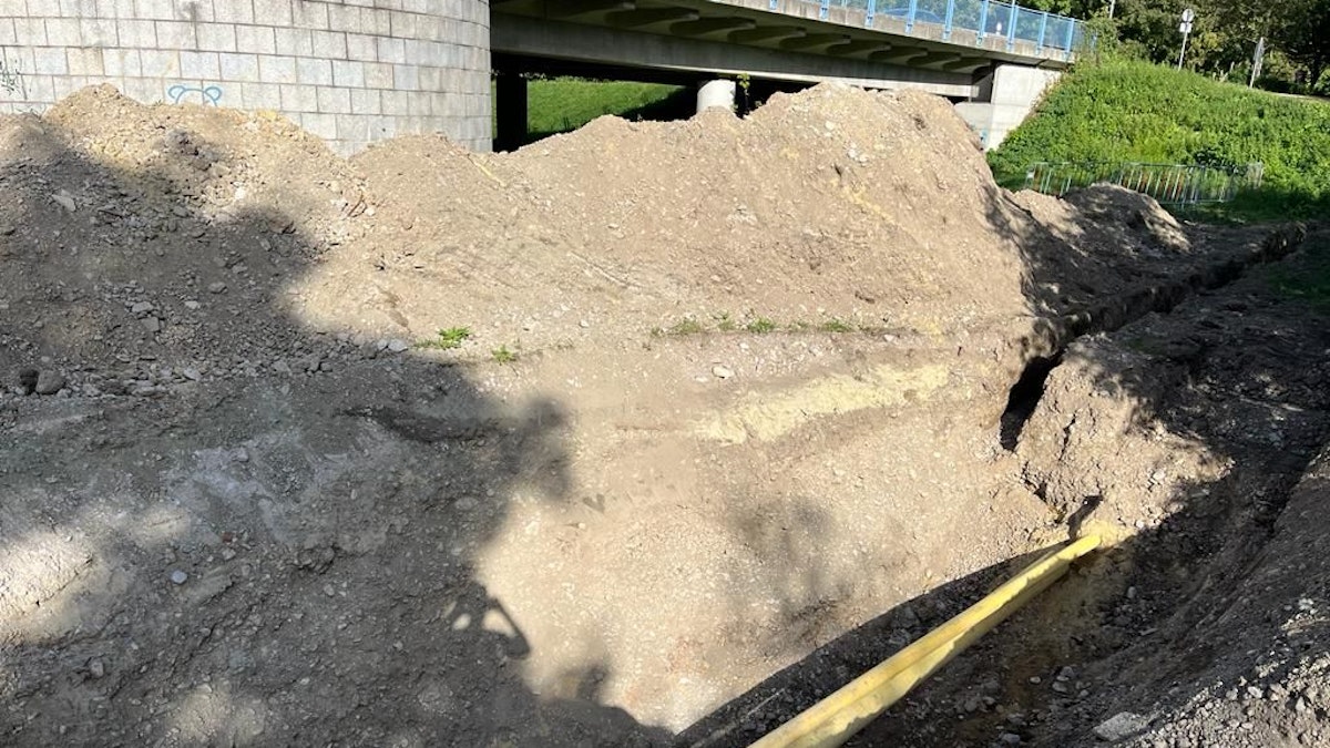 Bagger musste ran – Todes-Drama in Künette – Arbeiter lebendig begraben ...