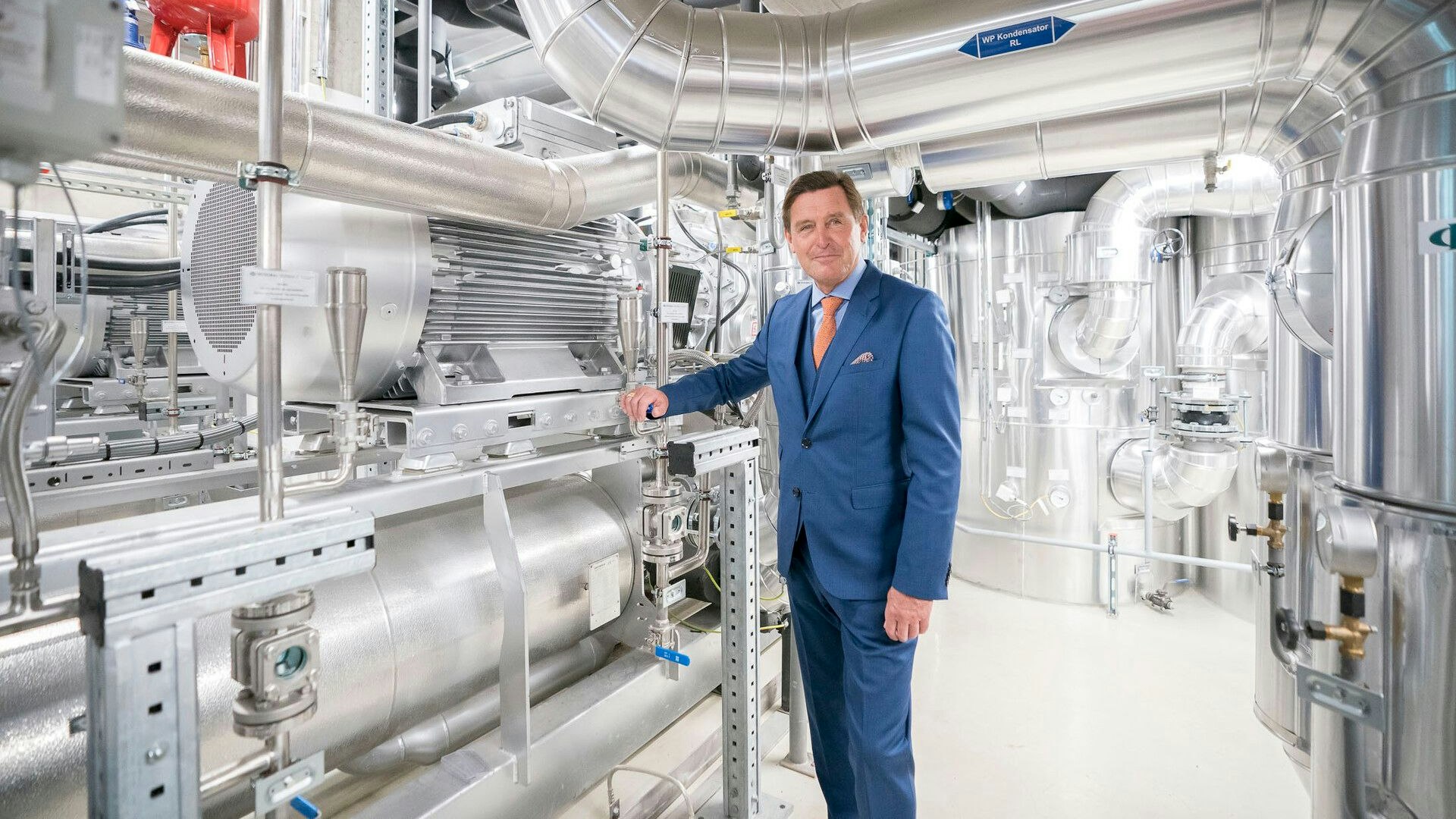 Wirtschaftsstadtrat Peter Hanke (SP) kündigte Preissenkung bei der Fernwärme an. | Heute.at