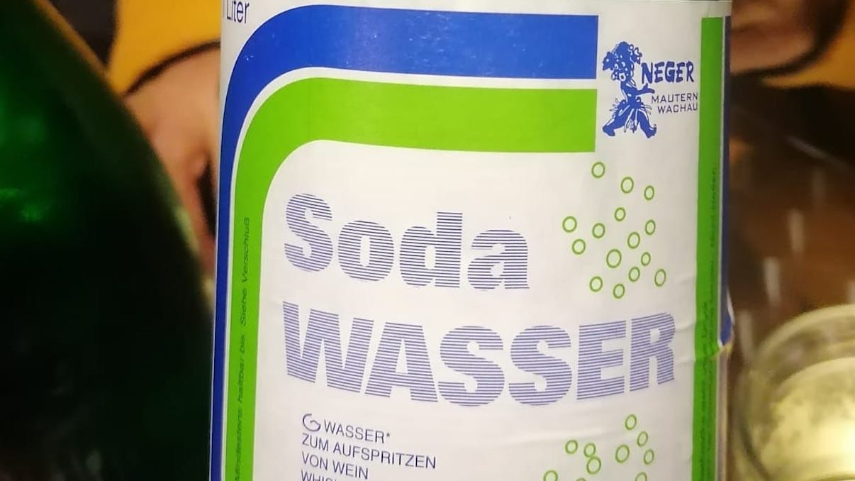"Muss das sein?" – große Empörung über "N**er-Wasser ...