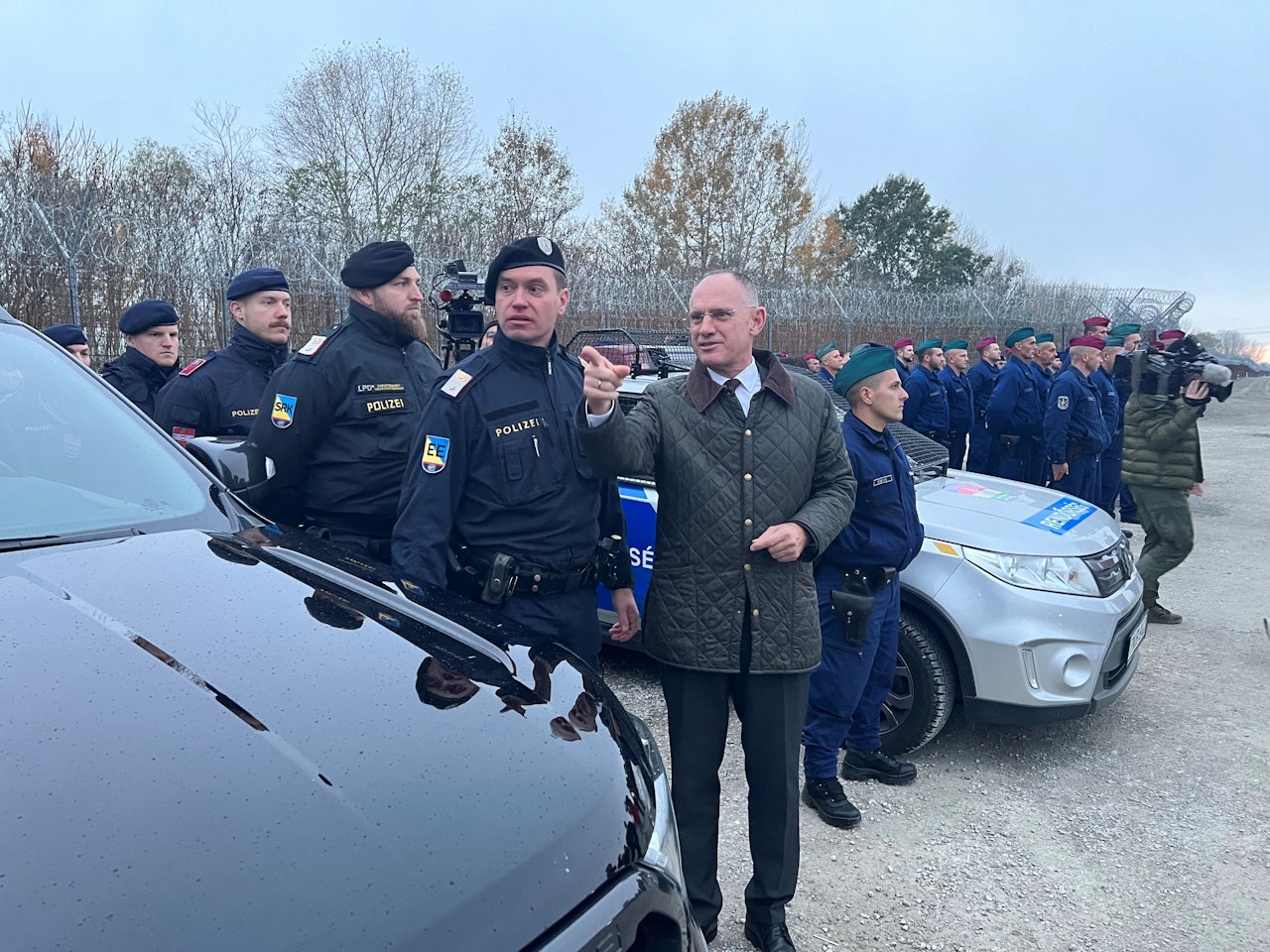 Karner und Faeser auf Grenz-Visite mit Visegrad-4 – Politik | Heute.at