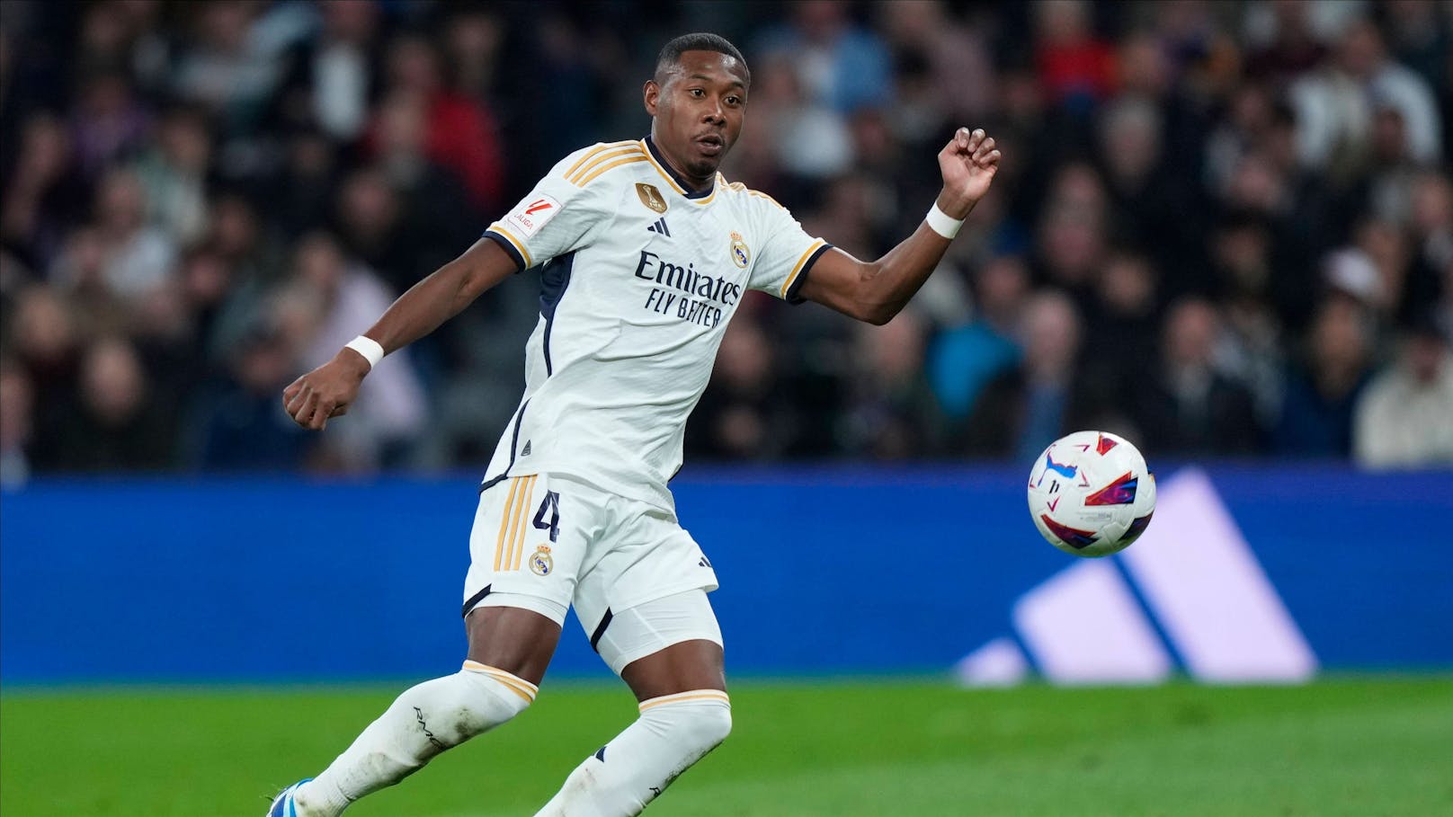 Alaba legt Traumtor auf, Bayern enttäuscht mit 0:0 | Heute.at