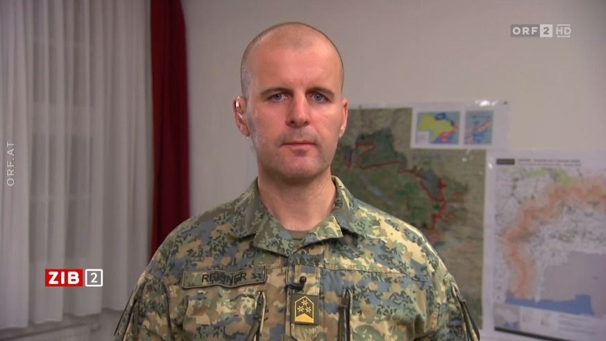 Militärstratege Oberst Markus Reisner am späten Dienstagabend in der ORF-"ZIB2". | Heute.at