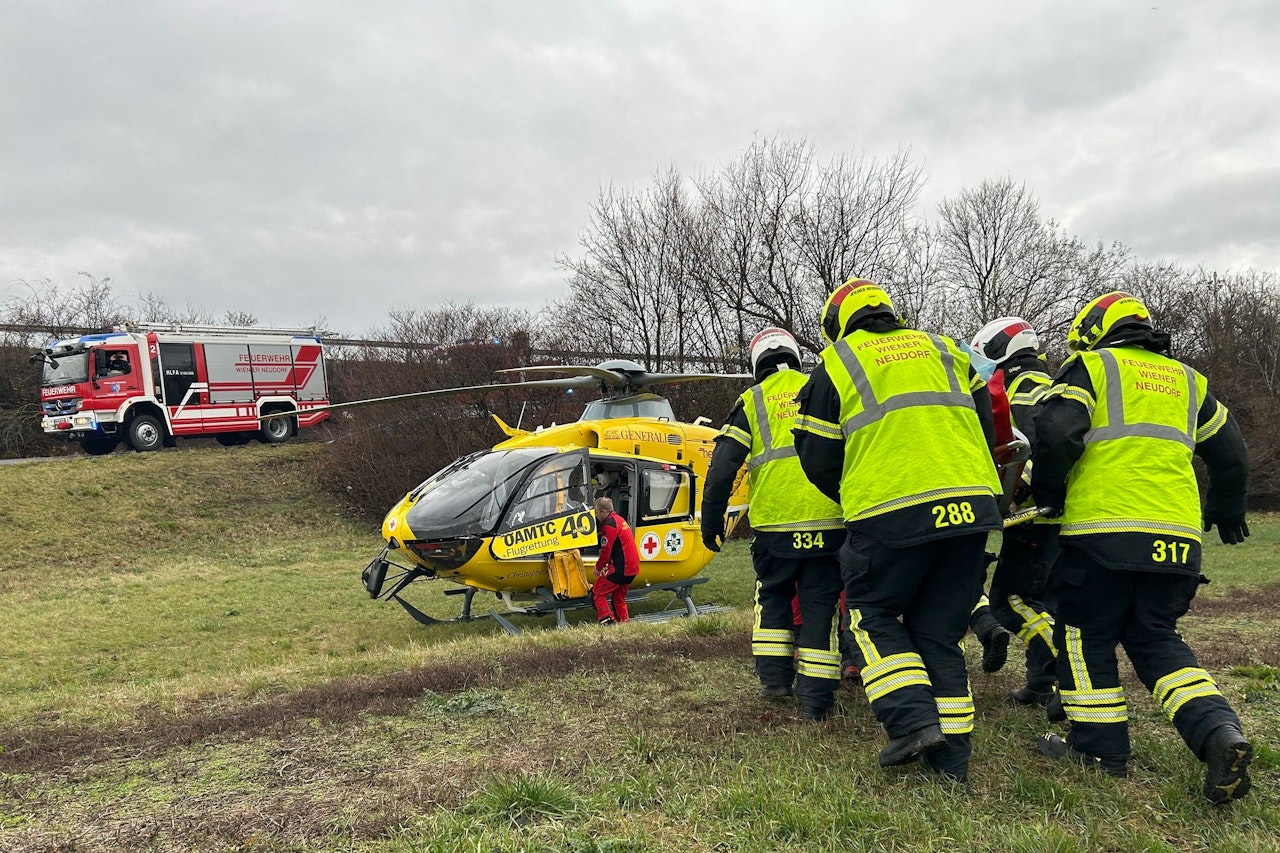 Junge Bikerin bei Motorradunfall schwer verletzt – Niederösterreich | heute.at