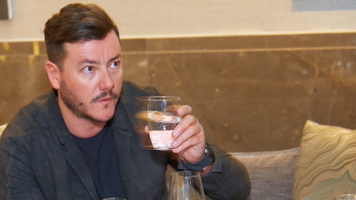 Kein Ton von ihm – Milliarden-Pleitier Benko abgetaucht | Heute.at