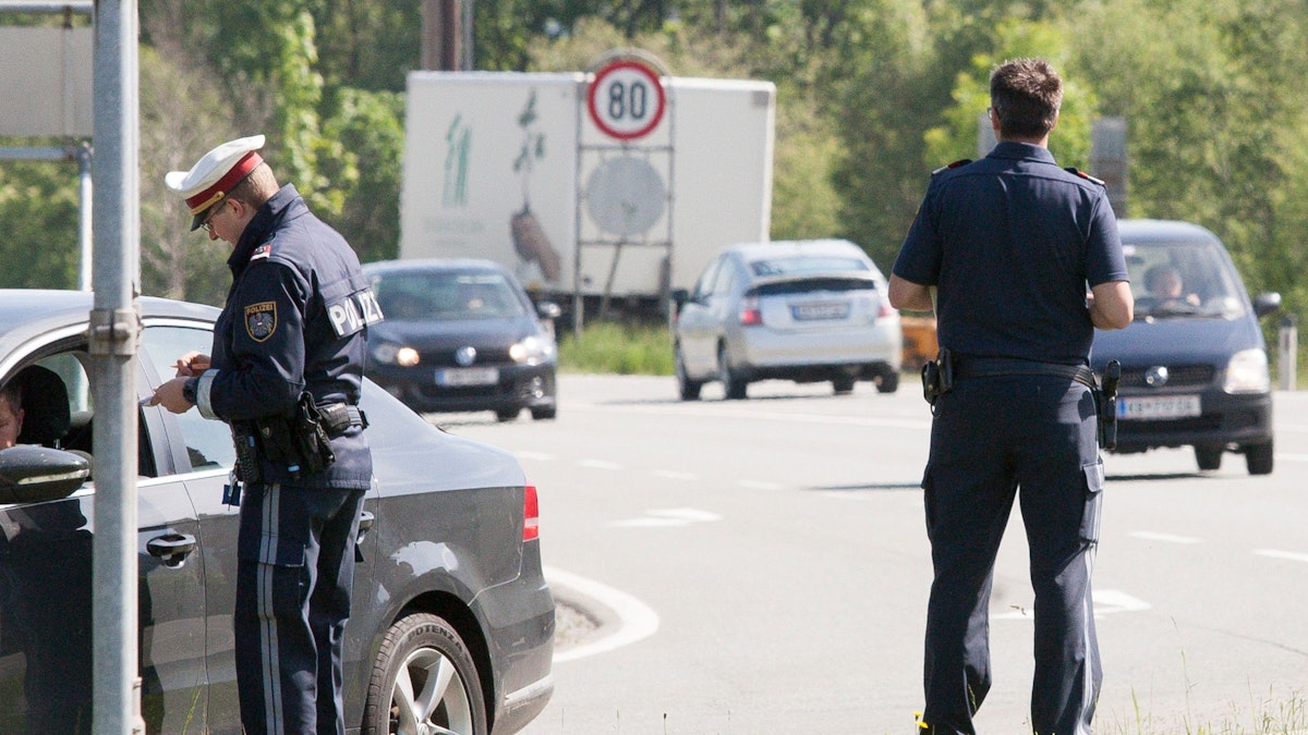 Zeugen gesucht – Junger Drogenlenker ohne Schein raste der Polizei ...