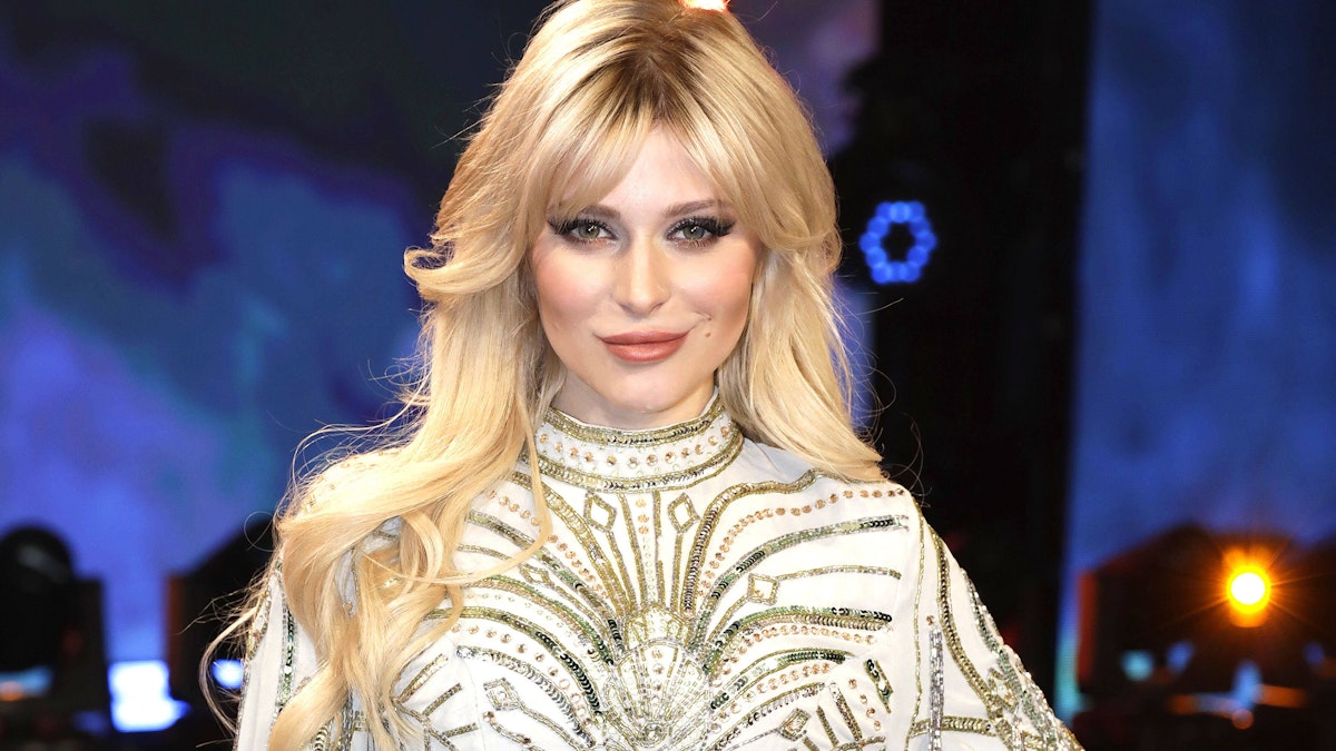 Sängerin wird frech – Schlagerstar Marie Reim: "Geh dabei auf die Knie ...