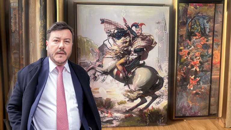 Künstler verspottet Pleite-Benko als Kasperl-Napoleon | Heute.at