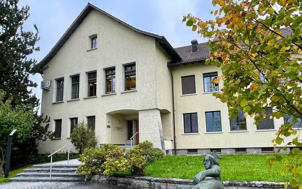 In Klinik eingewiesen – Frau rief innerhalb von 4 Tagen 172 Mal den ...