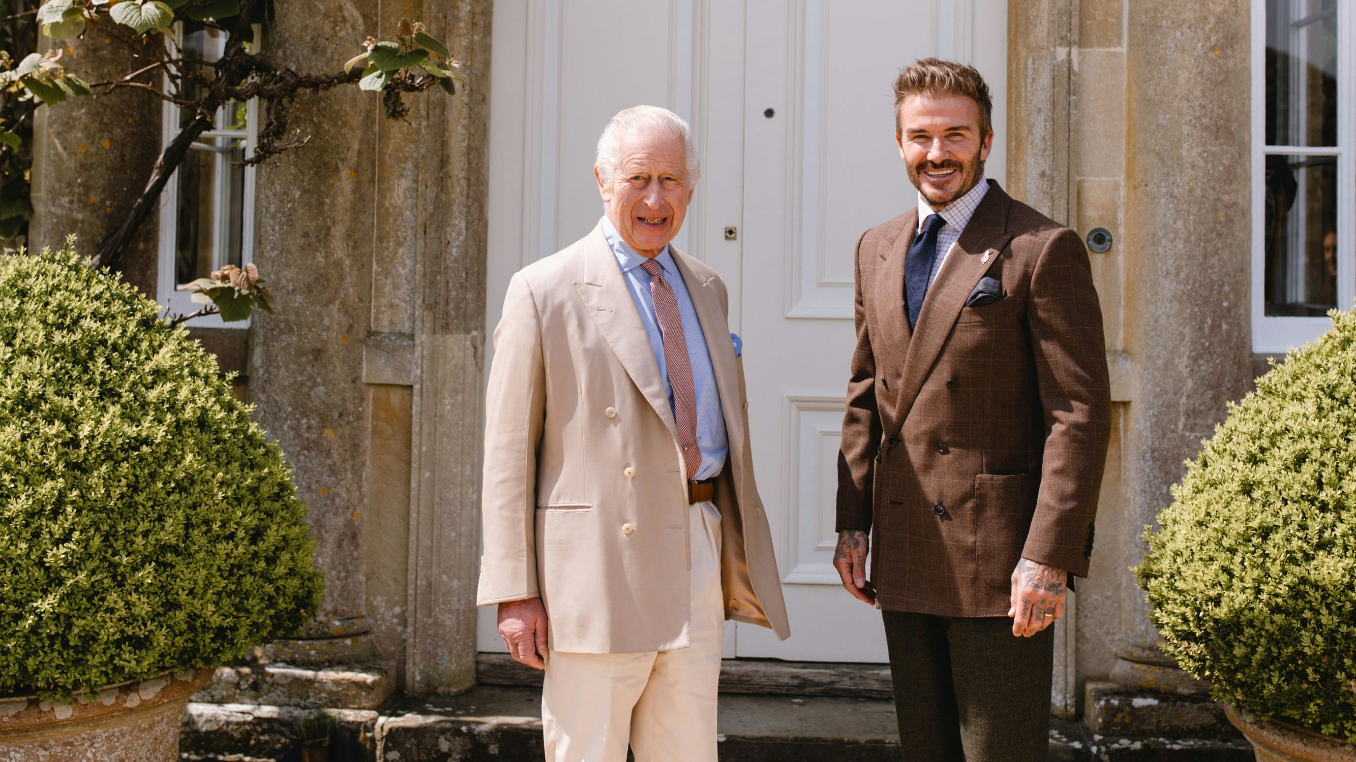 BILDSTRECKE: Charles gibt David Beckham neue Rolle – Stars | Heute.at