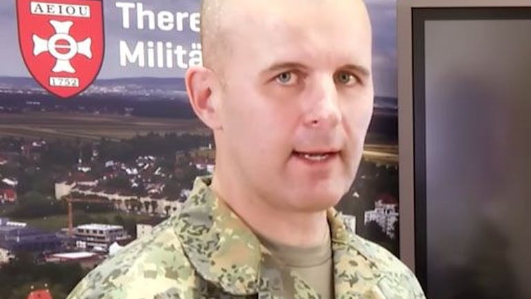 Markus Reisner schockt – "Dann bricht das Land einfach zusammen" | Heute.at