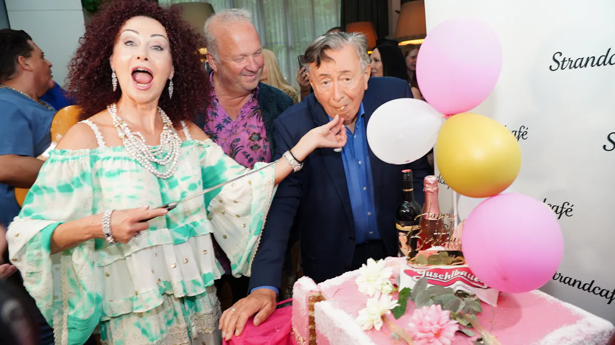 "Mörtel" muss herhalten – "Mausi" feiert Geburtstag ohne "Alm-Öli ...