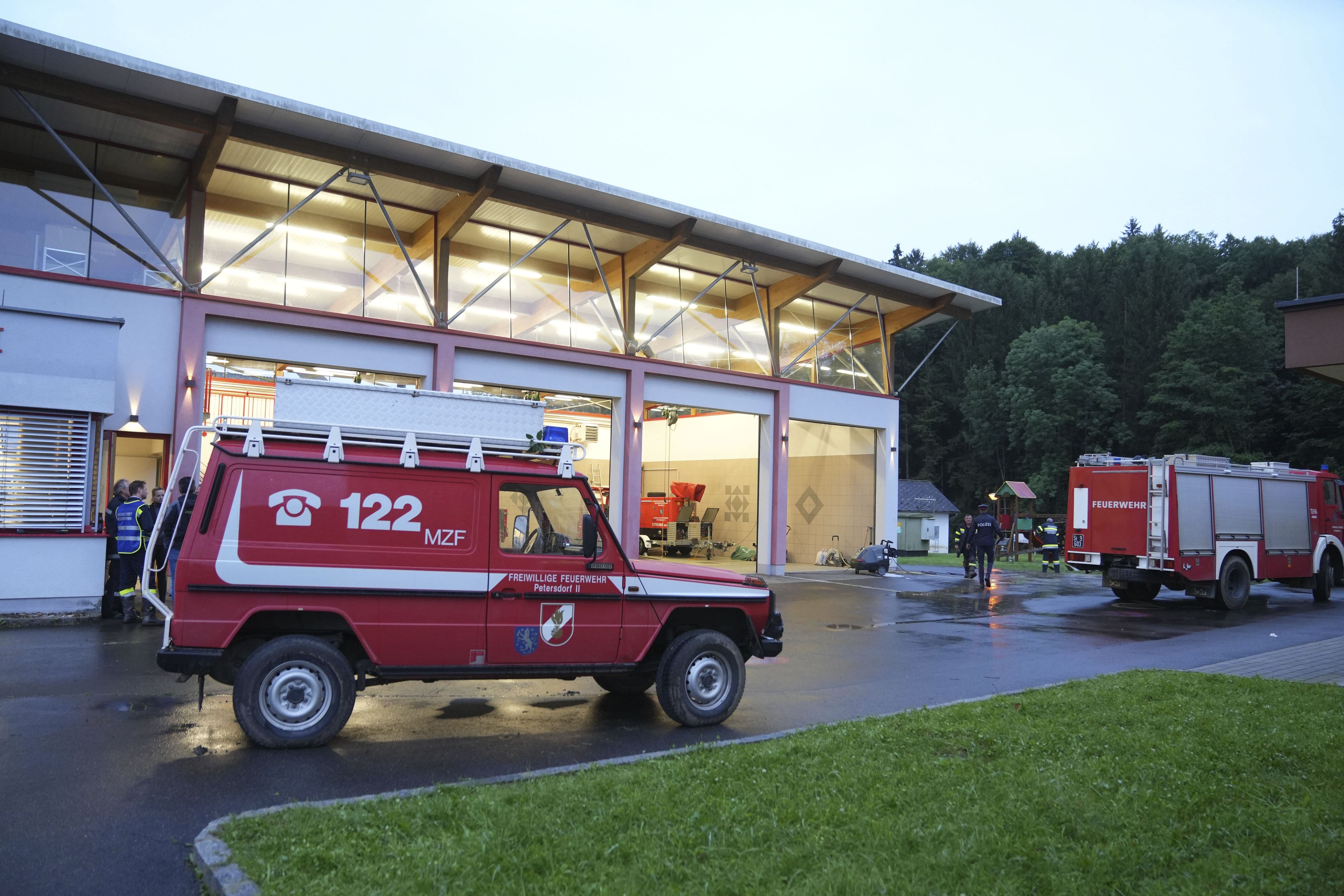 Drama in der Steiermark – 5-jähriger Bub im Wald von Mure begraben ...