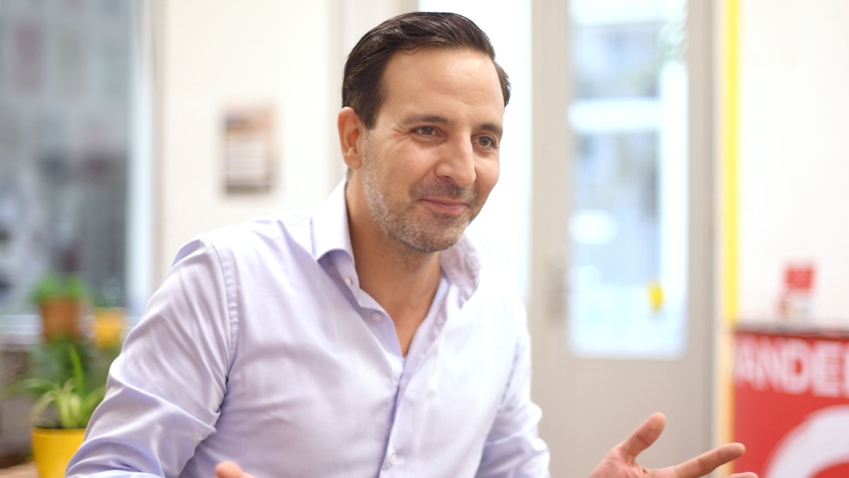 Nationalratswahl 2024 – Steckbrief: Fayad Mulla, Spitzenkandidat Keine ...