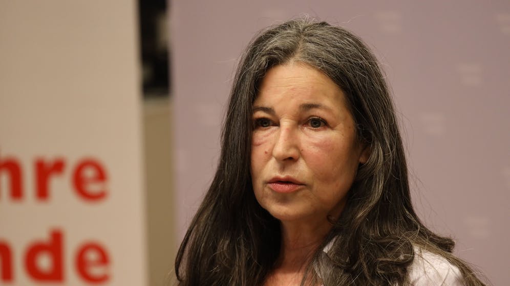 Schock in High Society – Star-Friseurin Barbara Reichard ist tot | Heute.at