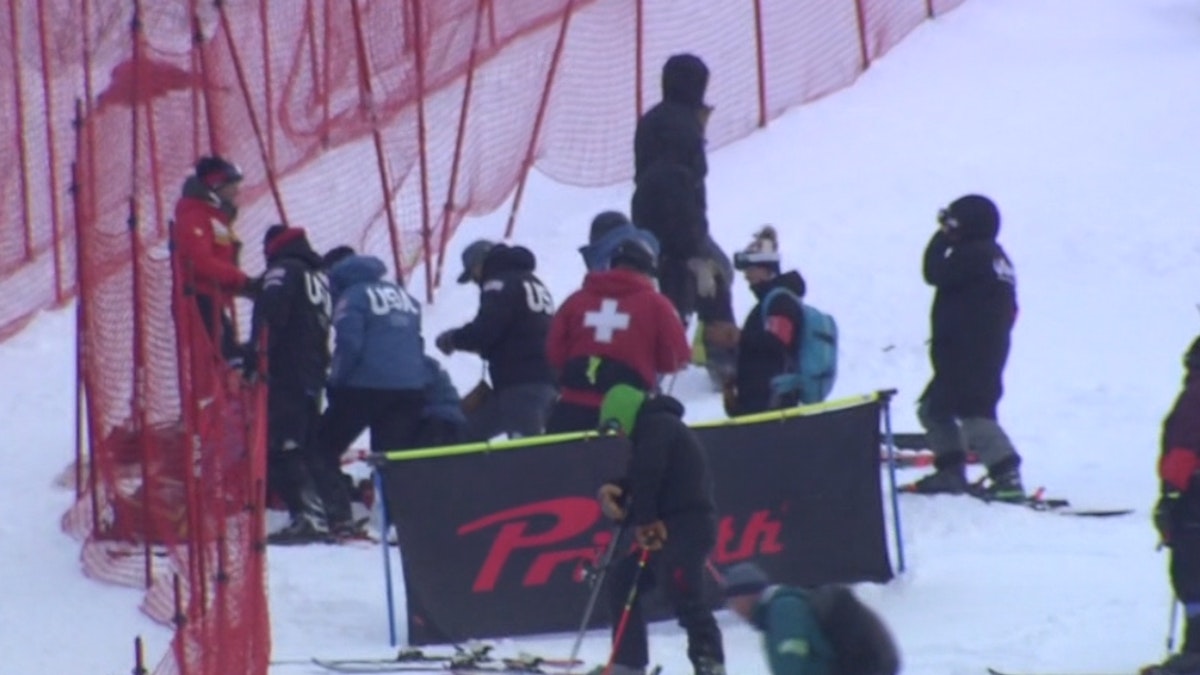 Große Sorgen um Ski-Superstar – Shiffrin bei Sturz verletzt! Spital ...