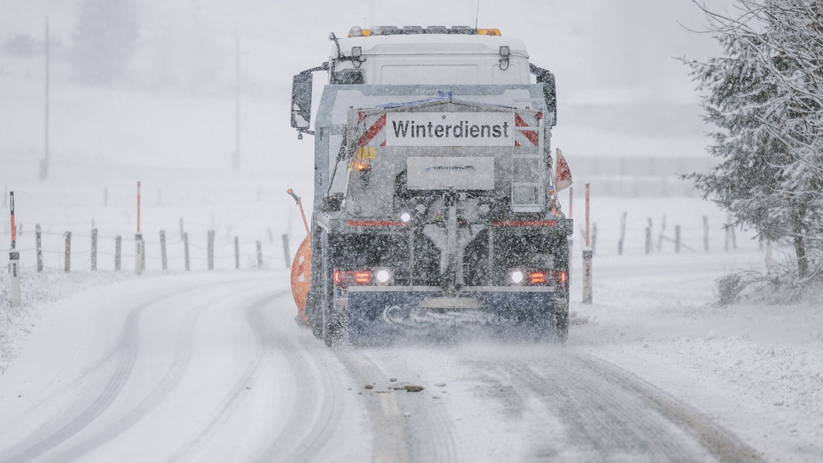 Erstaunlich Wintereinbruch In Osterreich Bild