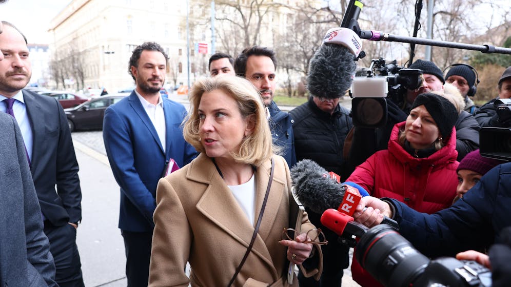 Verhandlungen mit ÖVP – Polit-Hammer! Herbert Kickl auf dem Weg ins Kanzleramt | Heute.at