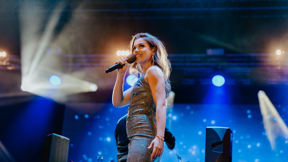 Lieblingsmusik zum Mitsingen – Ein Abend voller Hits und Stars ...