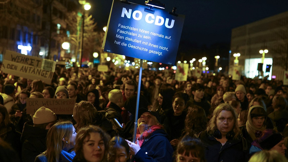 Asylplan erhitzt Gemüter – Wegen Zusammenarbeit mit AfD – Demo vor CDU ...
