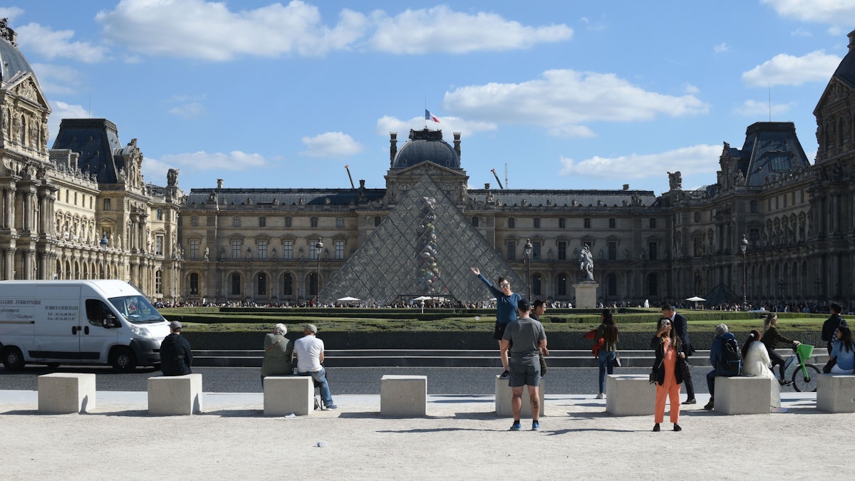 Paris – Schweizer müssen im Louvre bald mehr zahlen als andere | Heute.at