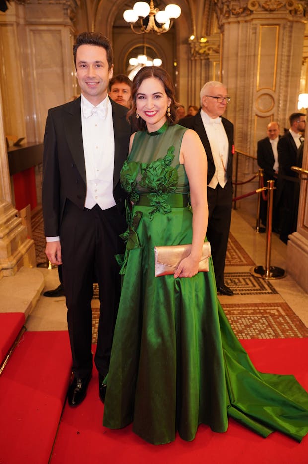 Opernball 2025: Diese Politiker tanzten an | Heute.at