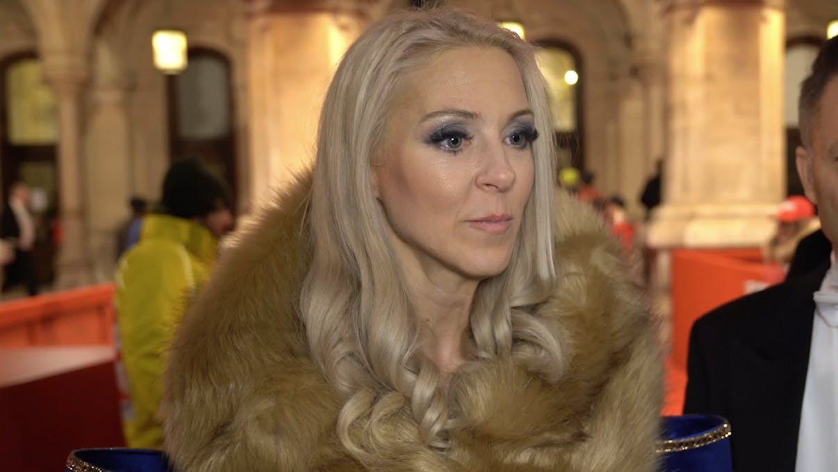 Traf sie Jackie Lugner? – "Merkwürdig": So erlebte Simone Lugner den ...