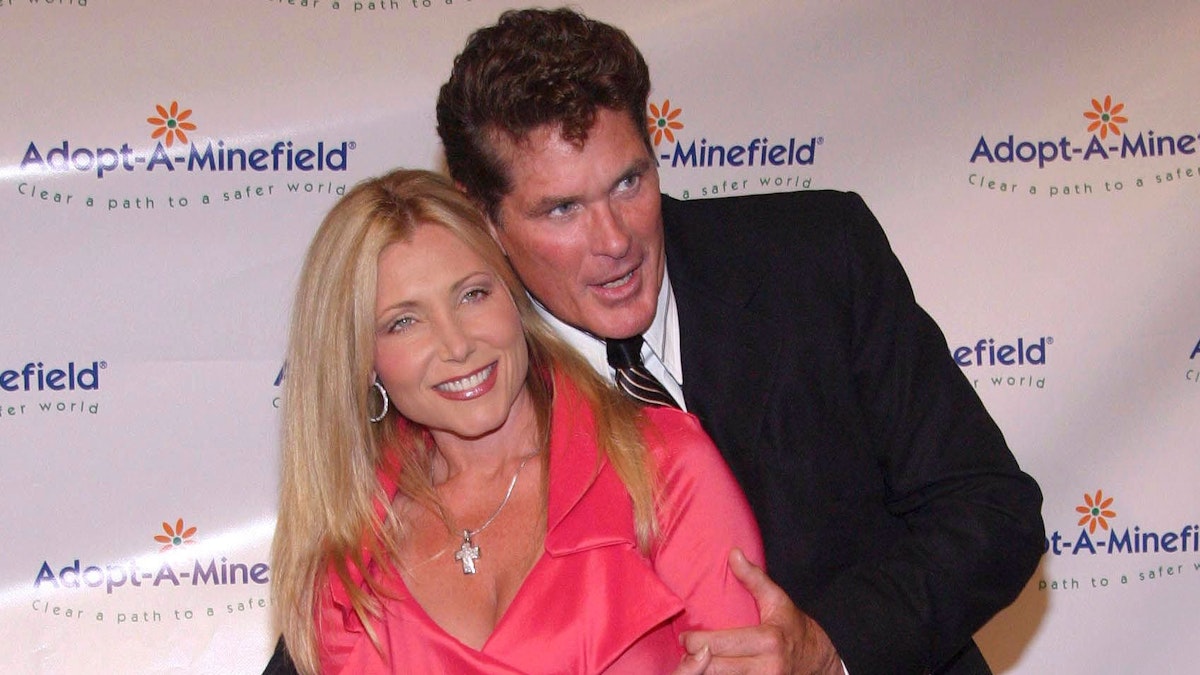 Sie wurde 61 Jahre alt – Trauer um Ex von David Hasselhoff! Pamela Bach ist tot | Heute.at