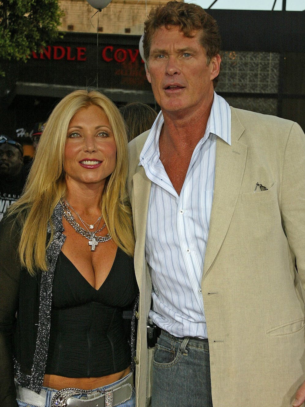 Sie wurde 61 Jahre alt – Trauer um Ex von David Hasselhoff! Pamela Bach ist tot | Heute.at