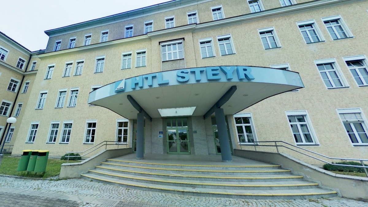 Einsatz in Steyr – Wieder Bombendrohung! HTL mit 1.000 Schülern ...