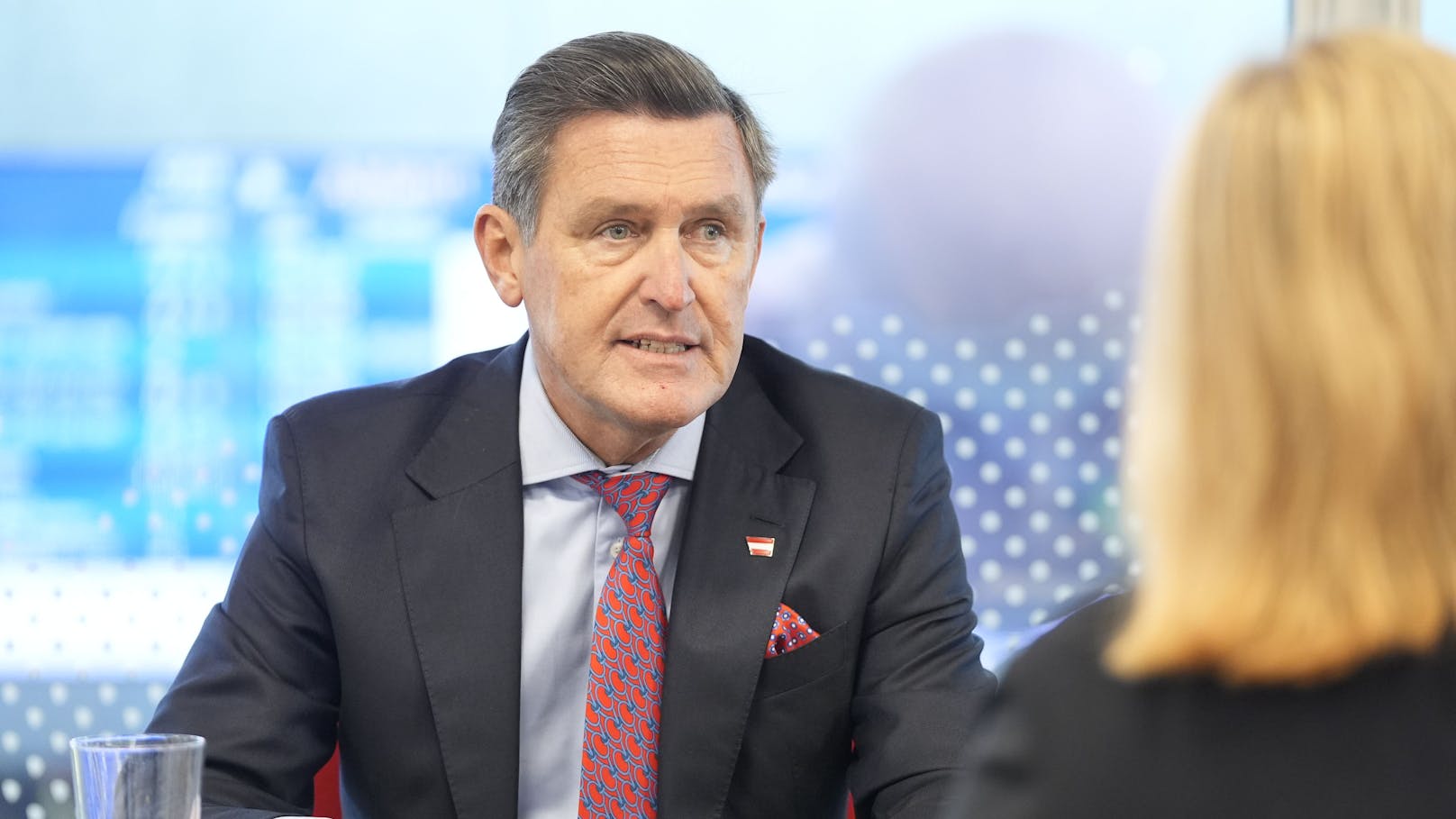 "Heute"-Interview – SP-Grande Hanke: "Bin als Minister der Brückenbauer" | Heute.at