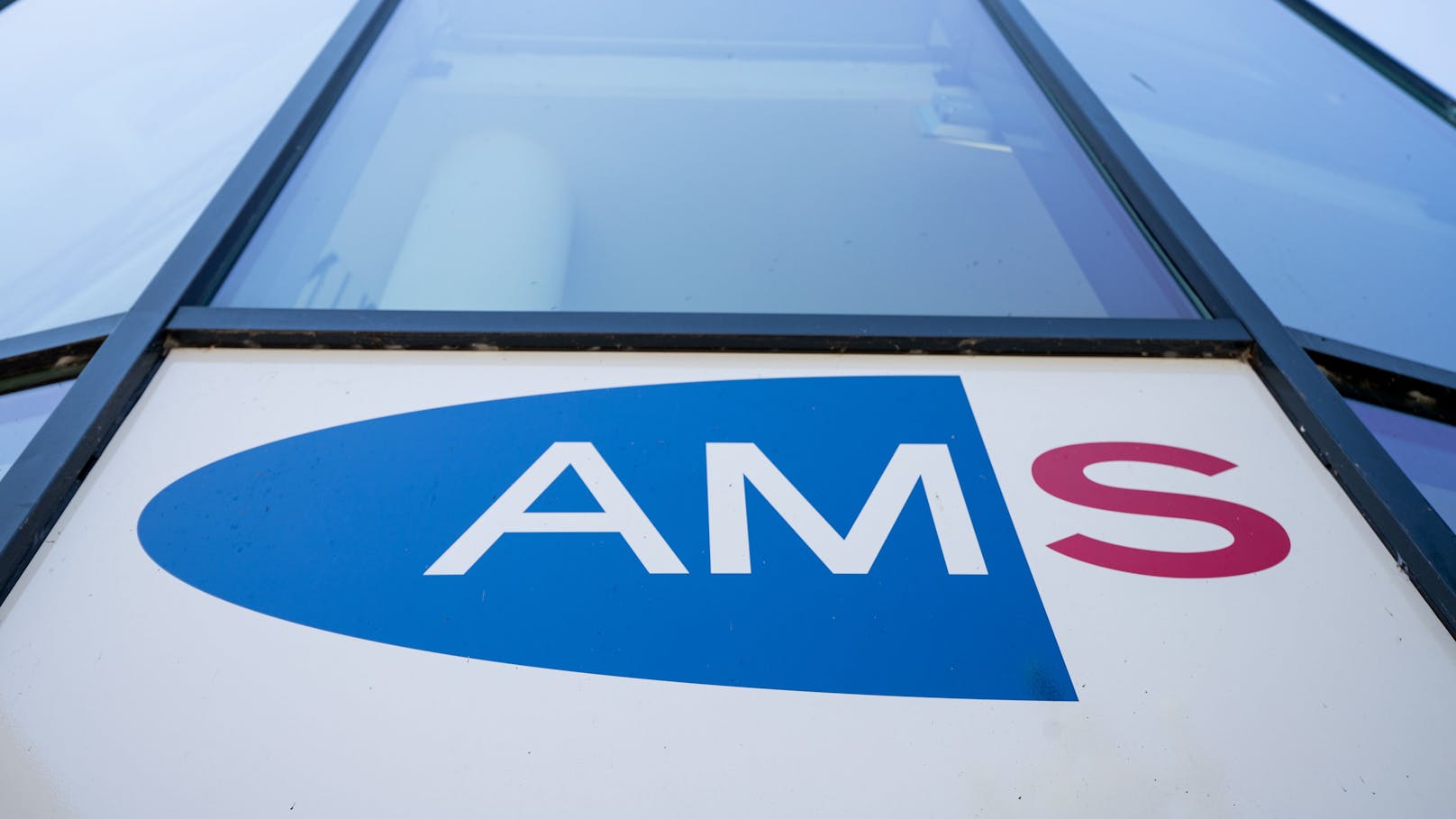 Neue Regeln für Arbeitslose – Schon ab Juli – das ändert sich jetzt beim AMS-Geld | Heute.at