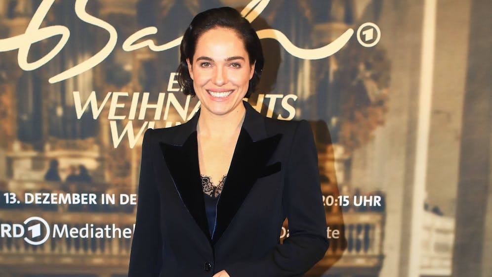 Verena Altenberger steht zum ersten Mal nackt vor der Kamera. | Heute.at