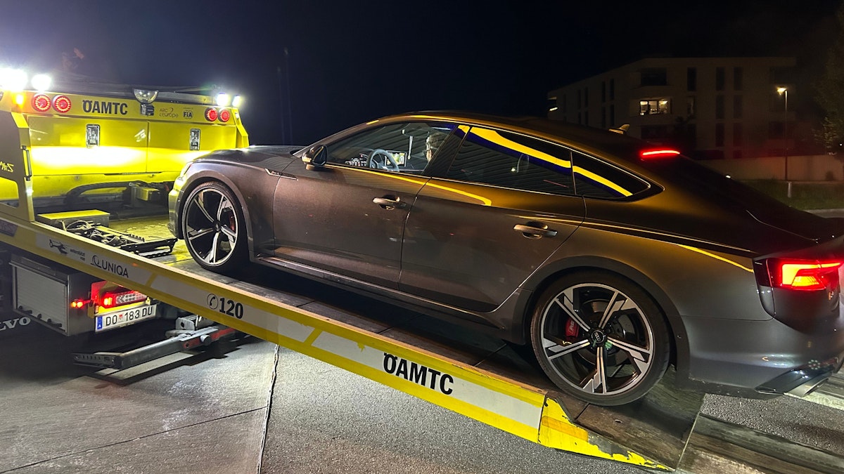 Autos beschlagnahmt – Raser bretterten mit 130 km/h über Zebrastreifen ...