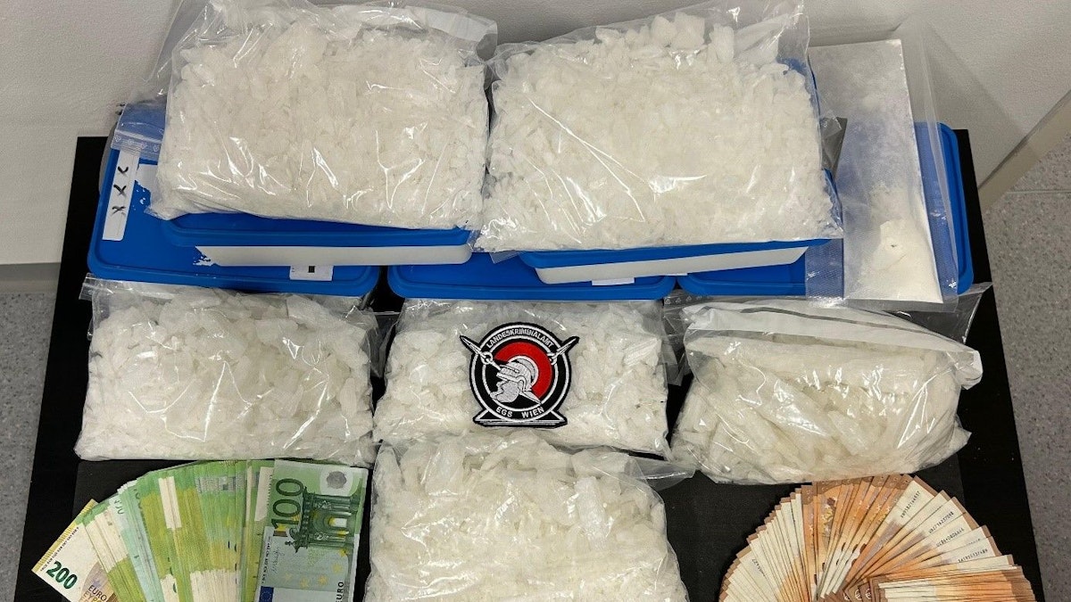Mitten in Wien – Wohnung als Bunker – Mehrere Kilo Meth gefunden | Heute.at
