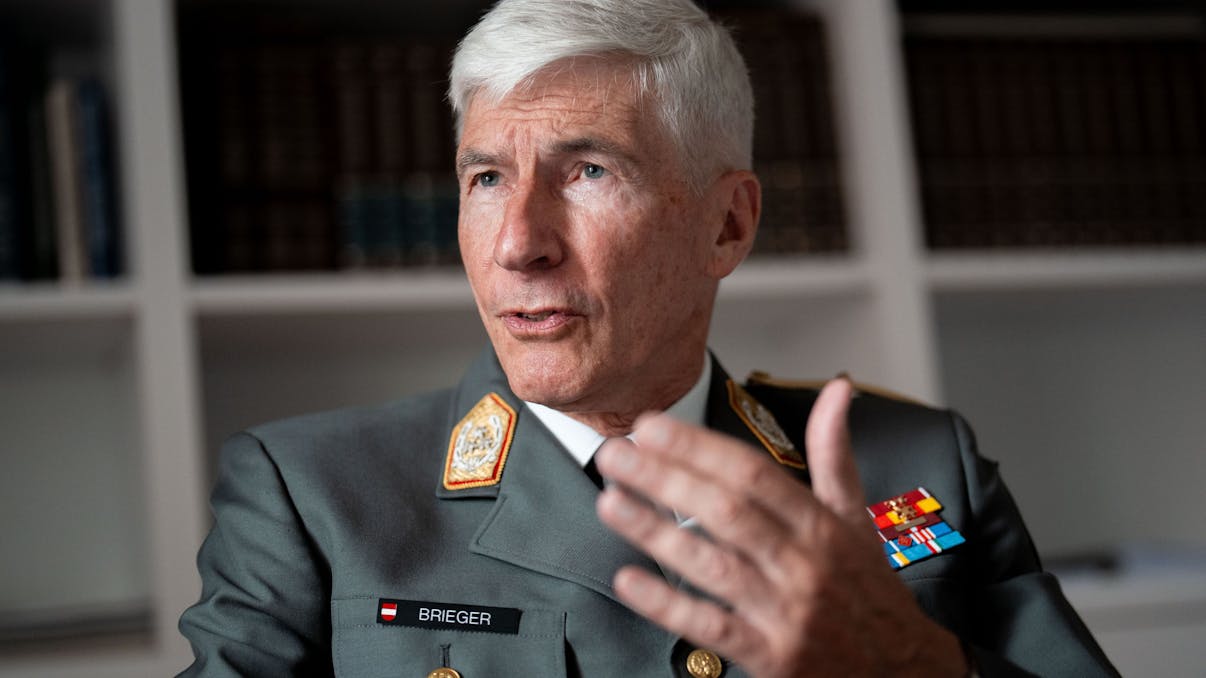 Robert Brieger – "Entwicklung ist unumkehrbar" – Heeres-General warnt ...